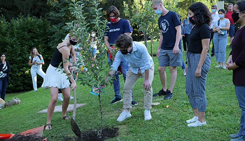 Outdoor Convocation Ceremony Kicks Off 2020-21 Academic Year | FUS